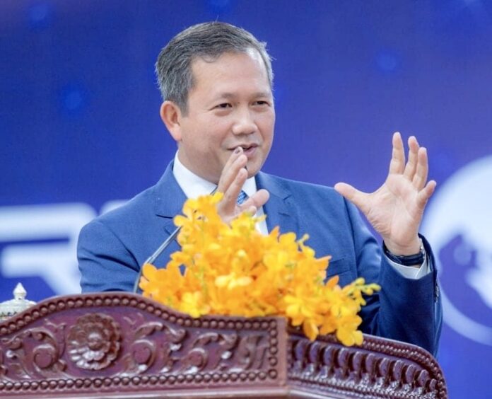 CAMBODGE - POLITIQUE : Hun Sen laisse la place à son fils Hun Manet ...